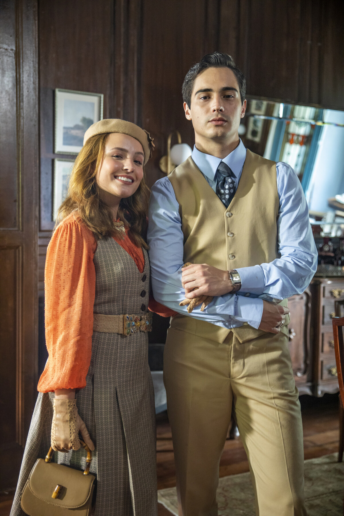 Foto: Clima entre Davi (Rafael Vitti) e Isadora (Larissa Manoela) é ...