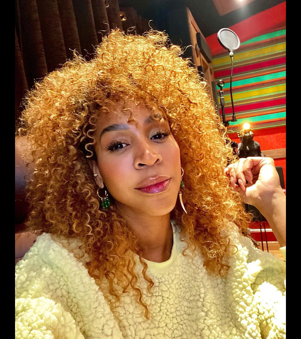 Foto: Um deles quis saber se Karol Conká participaria de 'A Fazenda ...