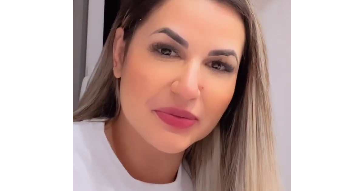 Sem preenchimento labial, Deolane Bezerra mostrou o resultado para os ...