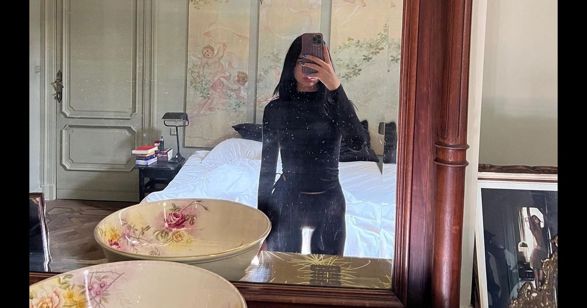 Dua Lipa ama ousar em combinações de moda e transmite sua personalidade ...