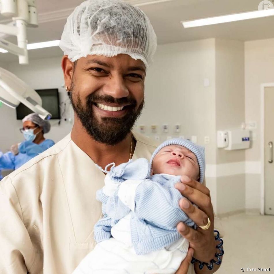 Filho de Viviane Araujo, Joaquim, é comparado com o pai, Guilherme ... Filho de Viviane Araujo, Joaquim, é comparado com o pai, Guilherme ...