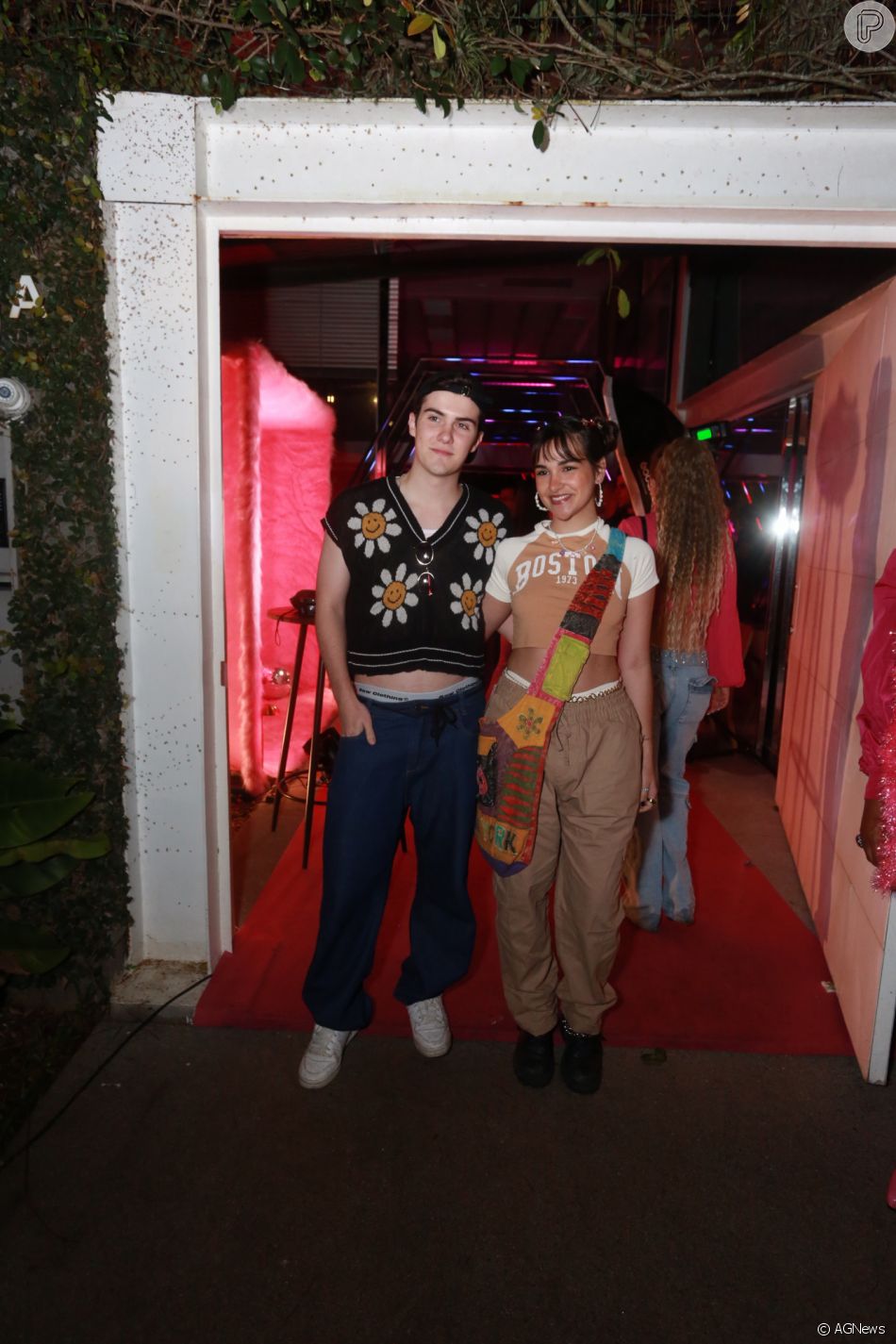 Moda anos 2000: famosos usam looks temáticos em festa de Giovanna ...