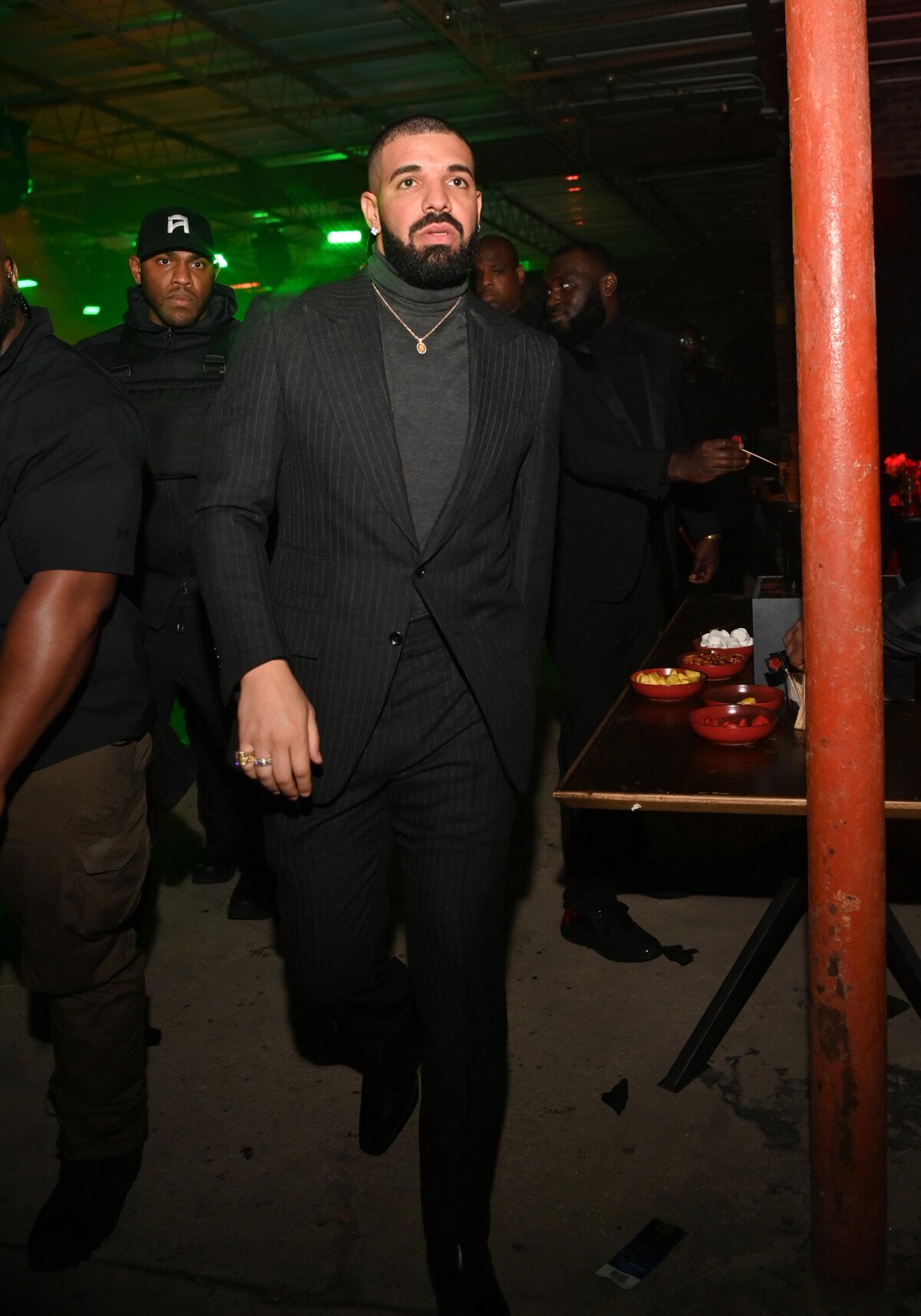 Foto: Drake era a atração principal do último dia de Lollapalooza ...