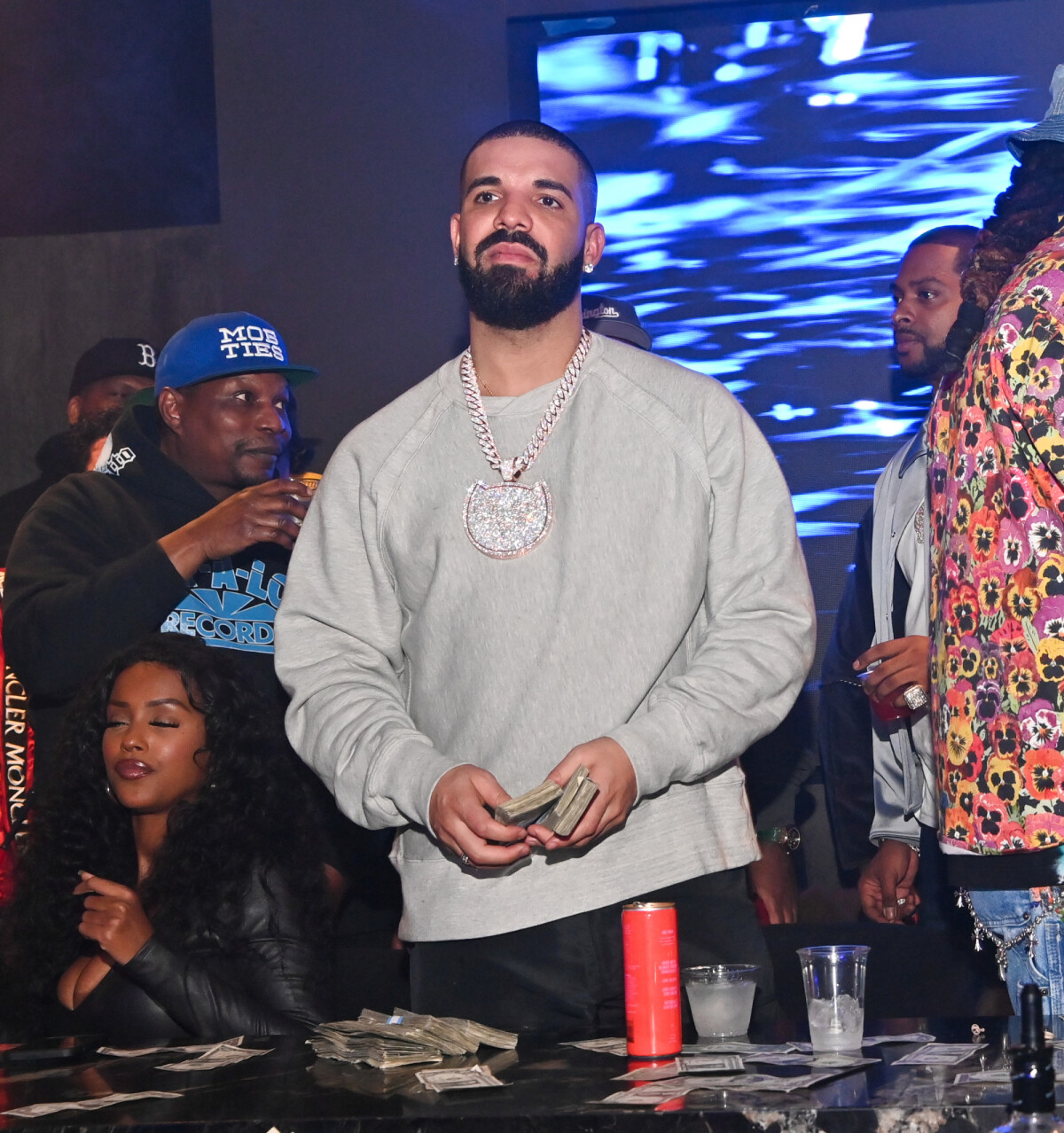 Foto: Cancelamento de Drake foi tão em cima da hora que sua estrutura ...