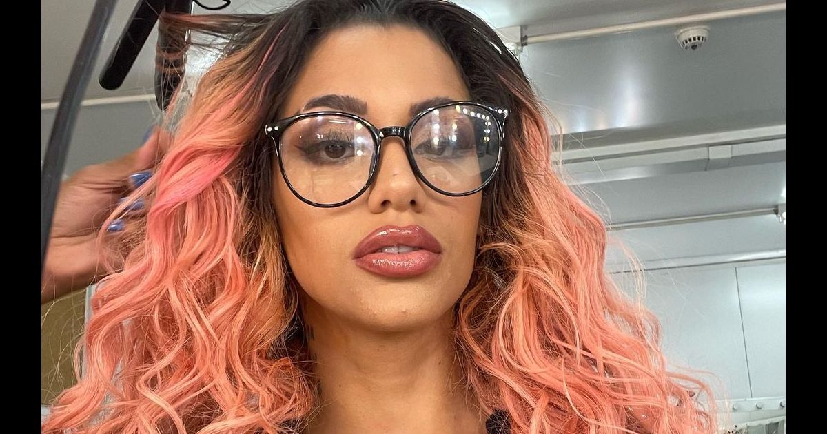 Azzy foi internada na última semana - Purepeople