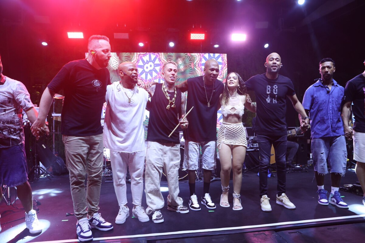 Foto: O aniversário de Mel Maia teve show do grupo Turma do Pagode ...