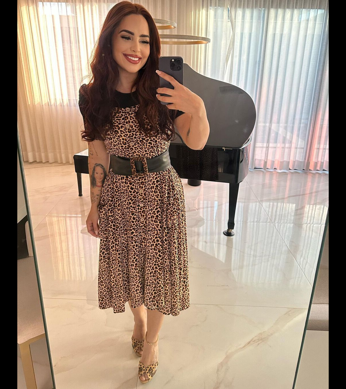 Foto: Perlla chocou seguidores ao surgir irreconhecível - Purepeople