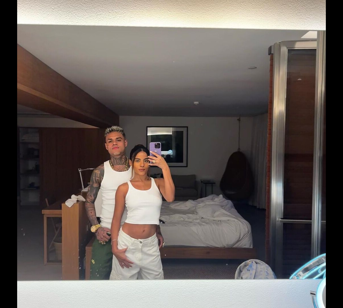 Foto: Bella Campos e MC Cabelinho estão juntos desde novembro de 2022 ...
