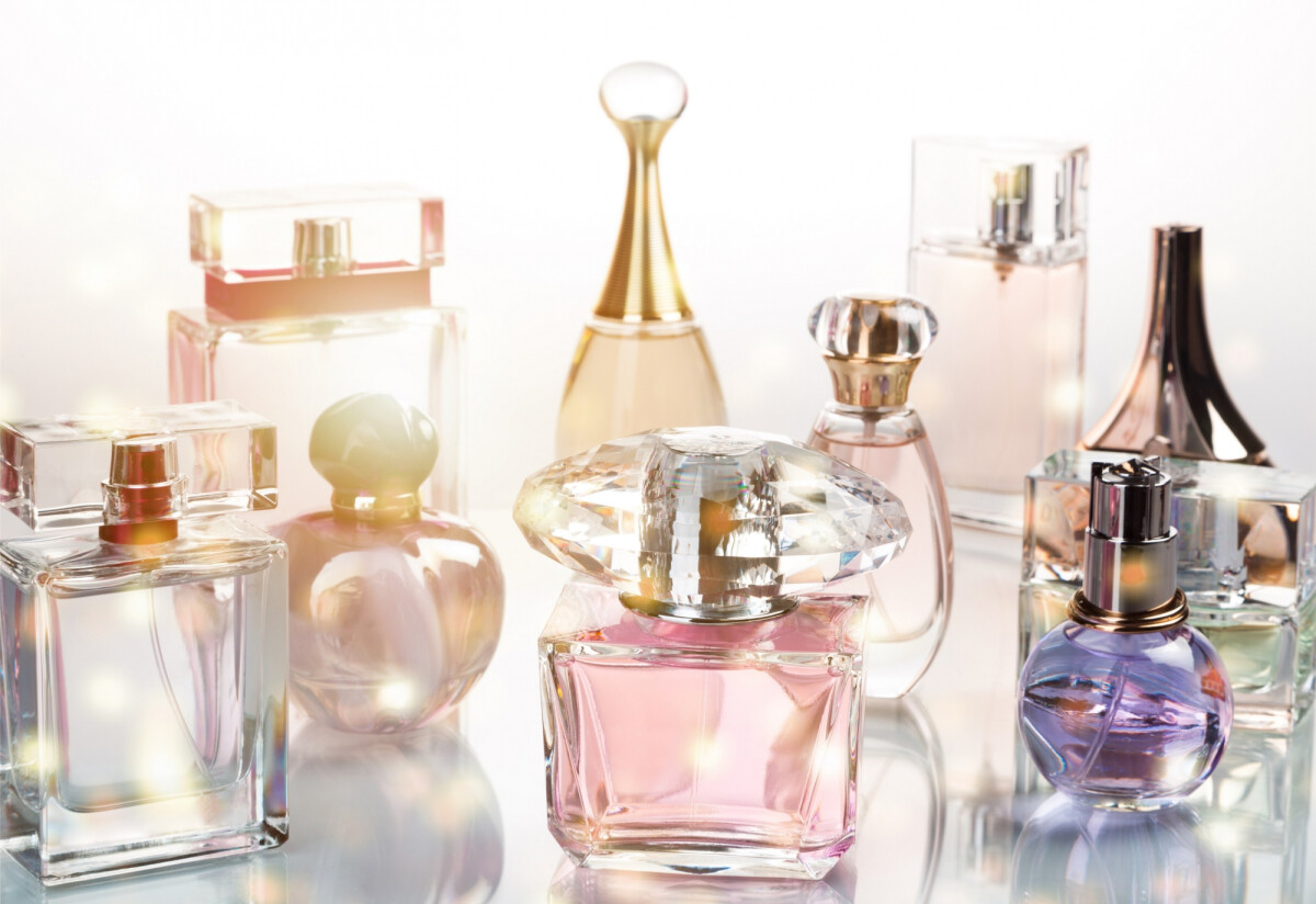 Foto: Diferentes rótulos de perfume se eternizaram ao longo dos anos ...