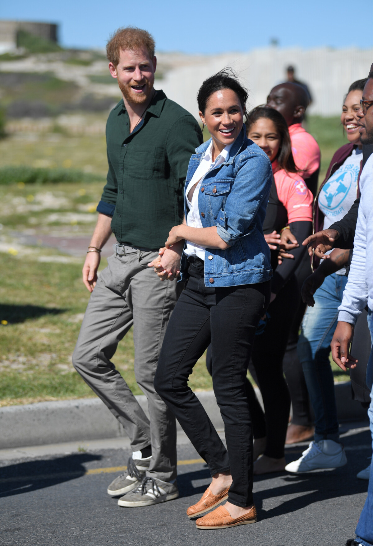 Foto: Carta para Príncipe Harry e Meghan Markle era bem mais branda ...