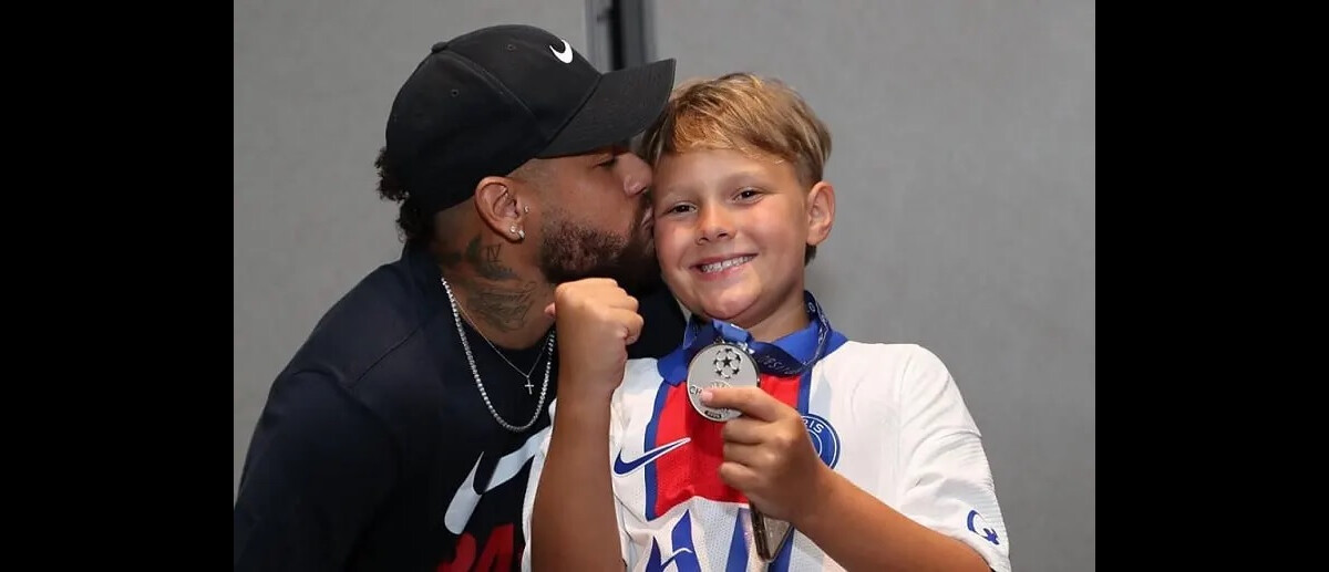 Foto: Davi Lucca estava na Arábia Saudita para passar o aniversário com ...