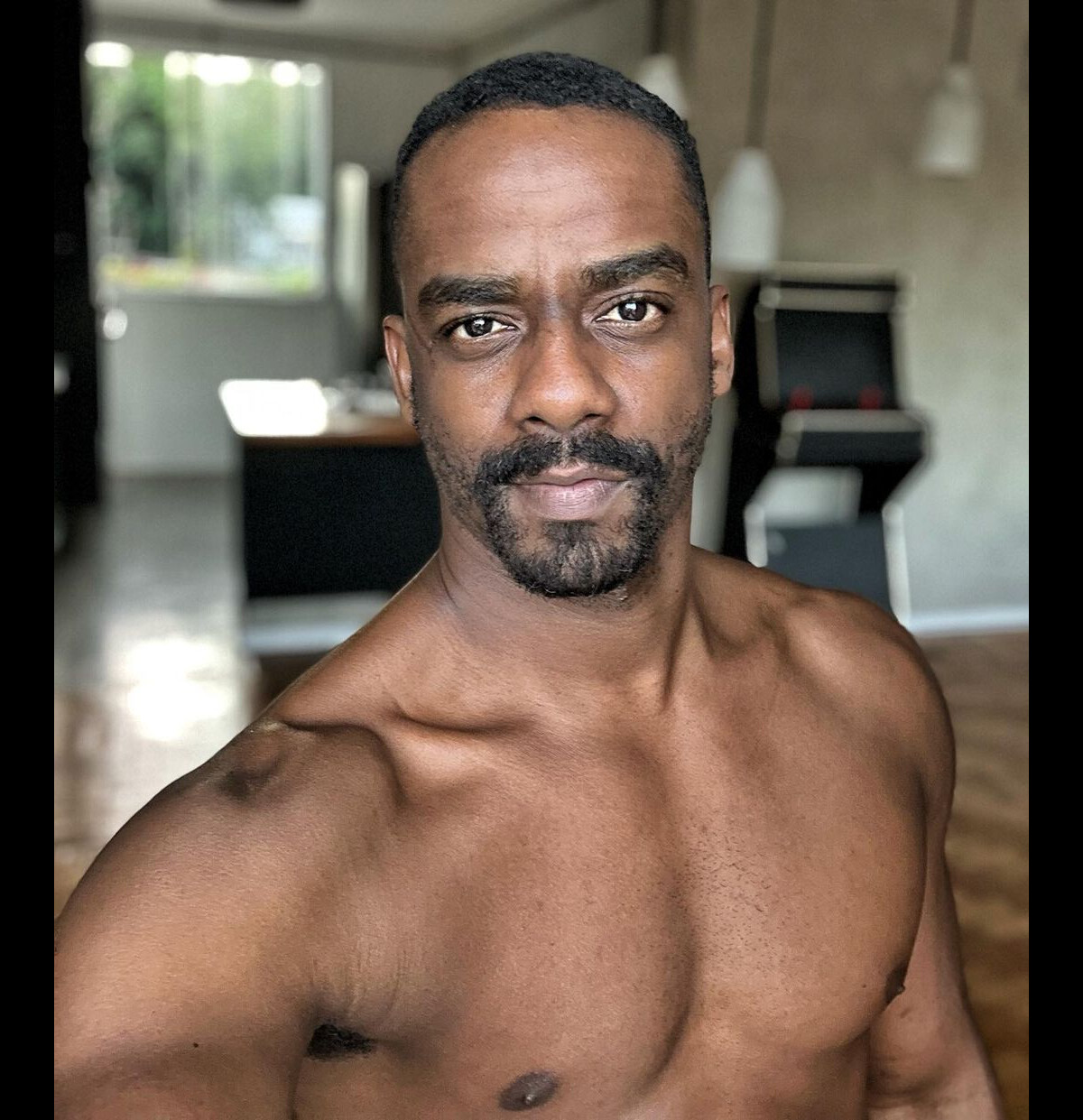 Foto: Destaque da série 'Impuros', Raphael Logam foi convidado para ...