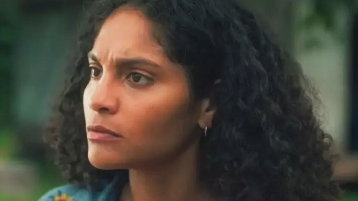 Foto: Em Terra e Paixão, Aline (Barbara Reis) vai ajudar Jonatas (Paulo ...