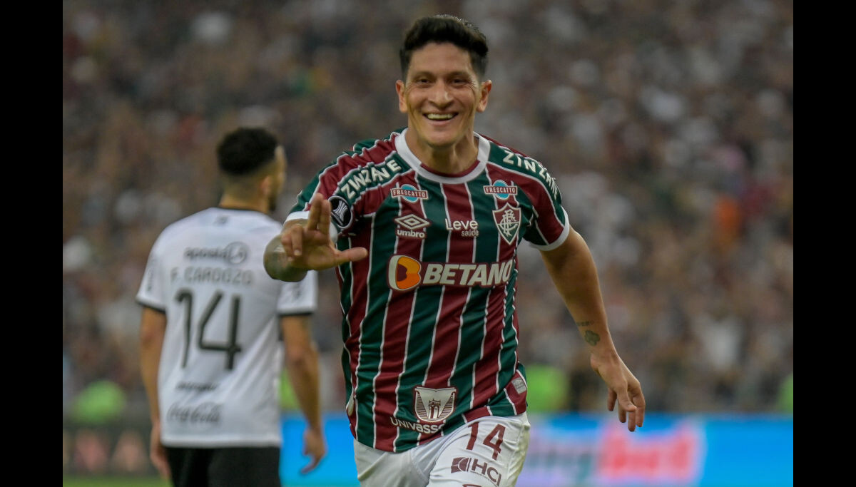 Foto: Germán Cano renovou o contrato com o Fluminense até 2025 - Purepeople