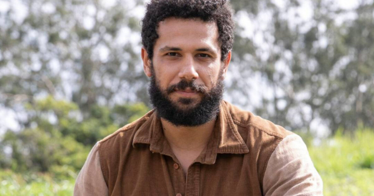 'Terra e Paixão': Ramiro entre a vida e a morte; capanga trai vilão e ...