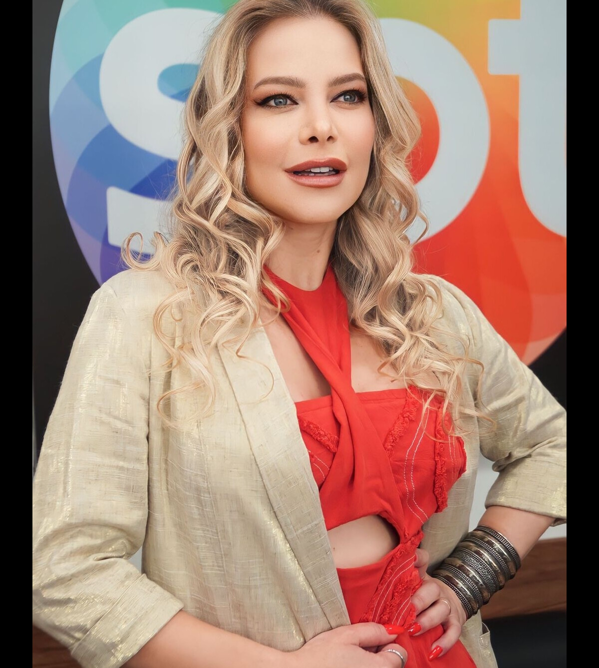 Foto: Como está Jackeline Petkovic hoje? Apresentadora tem 43 anos e ...