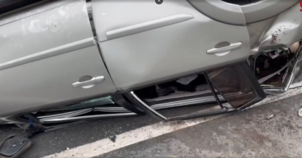 Foto: Capitão do tetra do Brasil na Copa 94, Dunga capotou carro em ...