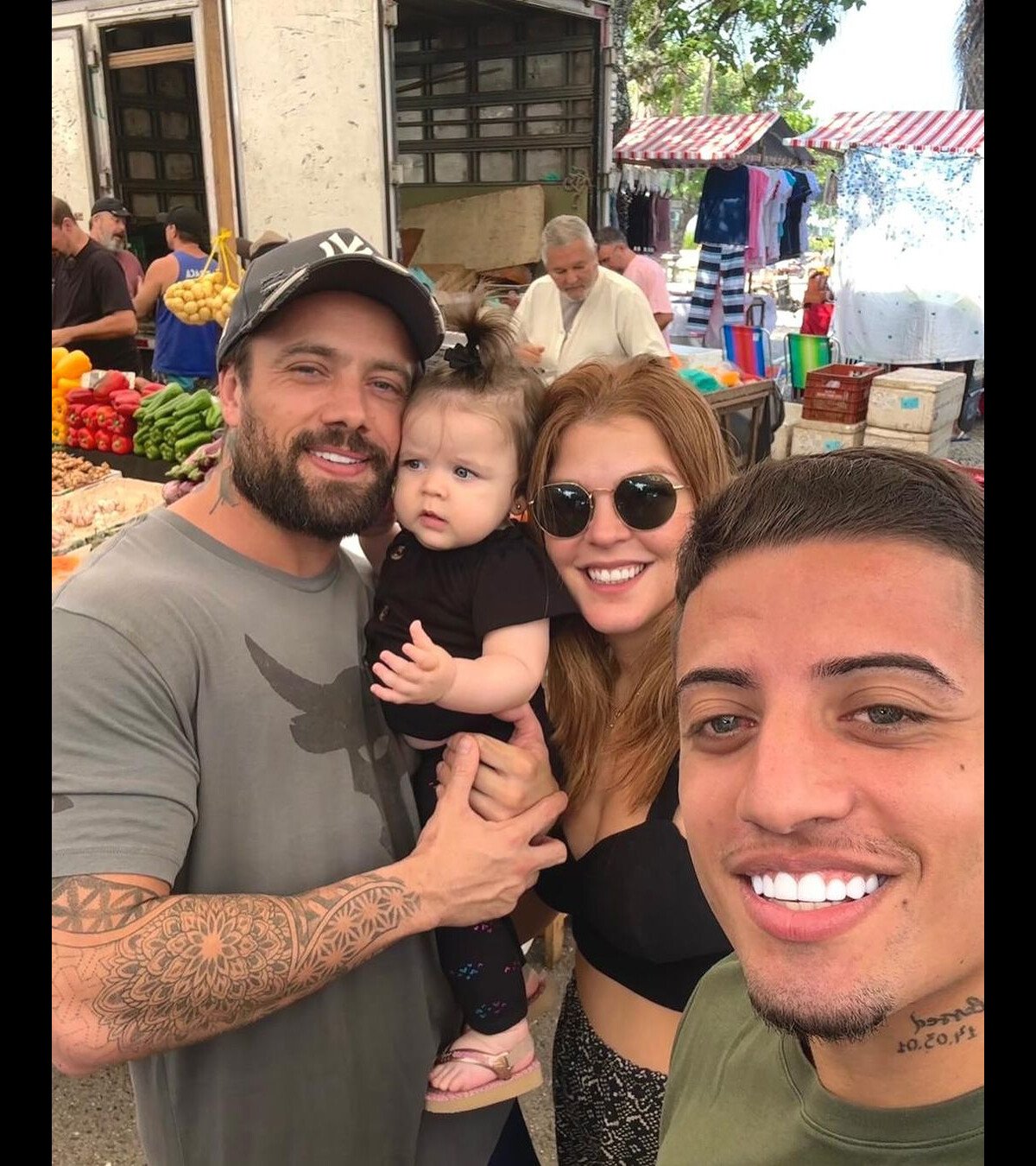 Foto: Rafael Cardoso e Carol Ferraz são pais de Helena, nascida em novembro de 2023 - Purepeople