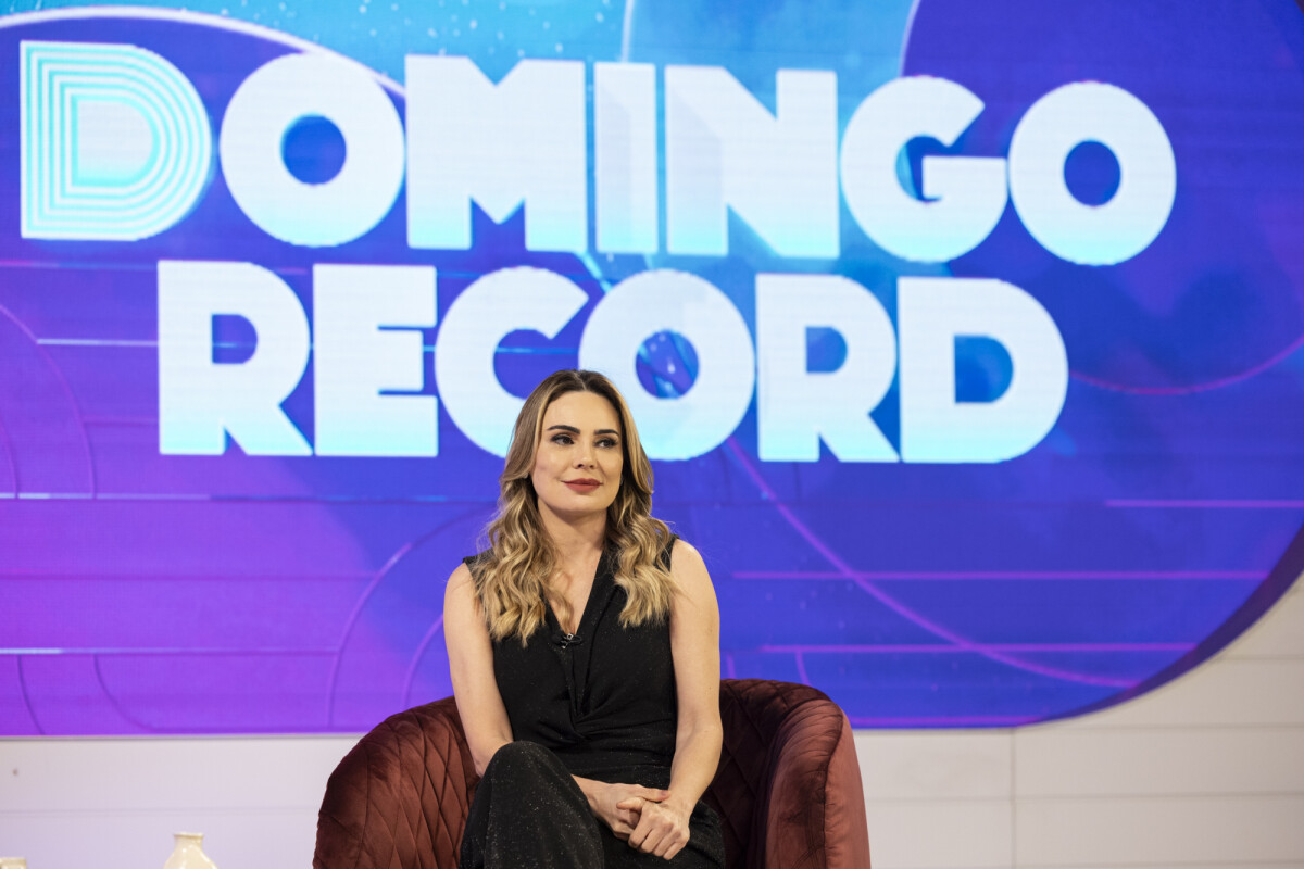 Foto: Rachel Sheherazade também deve dar adeus a Record com o fim do 'Domingo Record' - Purepeople