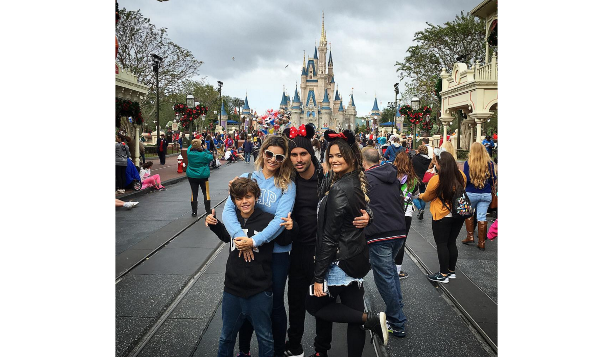 Foto: Suzanna e Kelly Key estão em Orlando, nos EUA, com a família ...