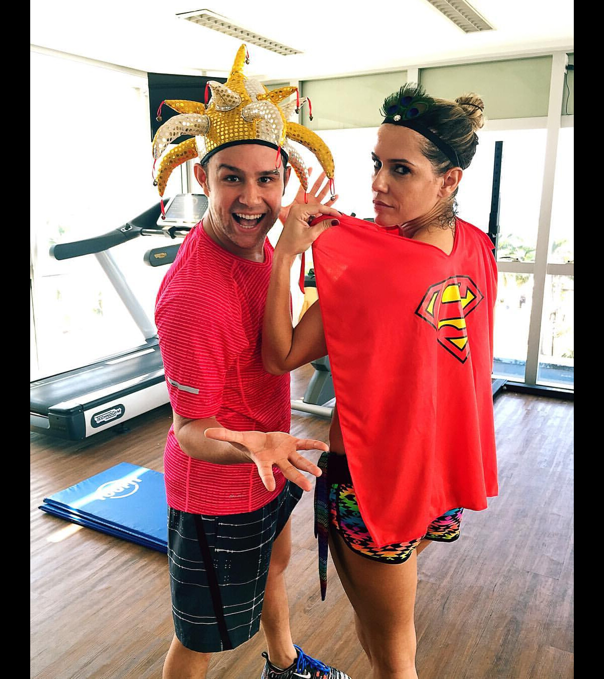 Foto: Deborah Secco é uma das alunas de Justin Neto nas aulas de Dance ...