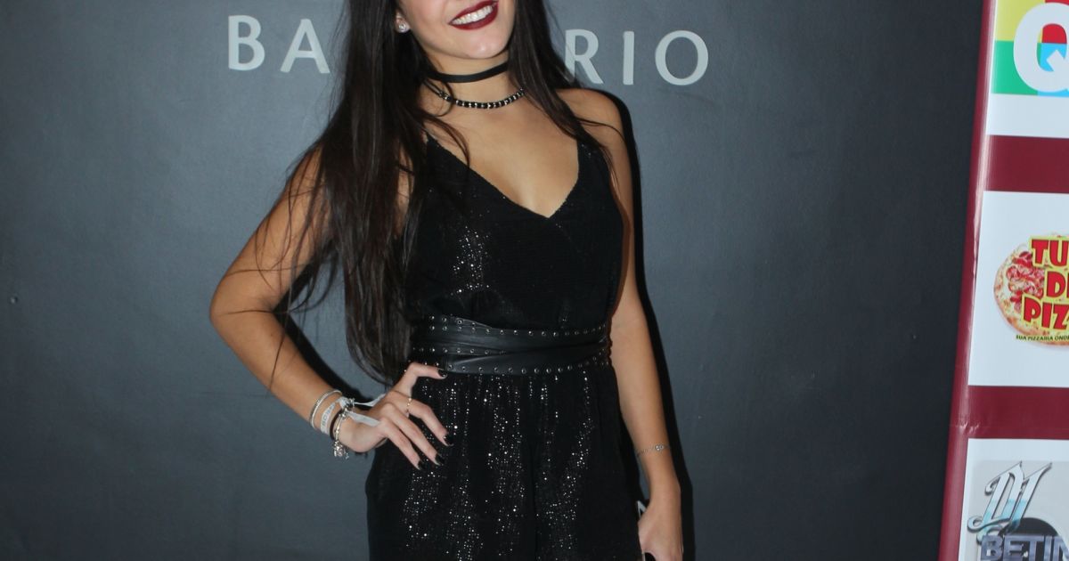 Emilly Araújo, campeã do 'BBB17', elogiou o próprio nome em vídeo ...