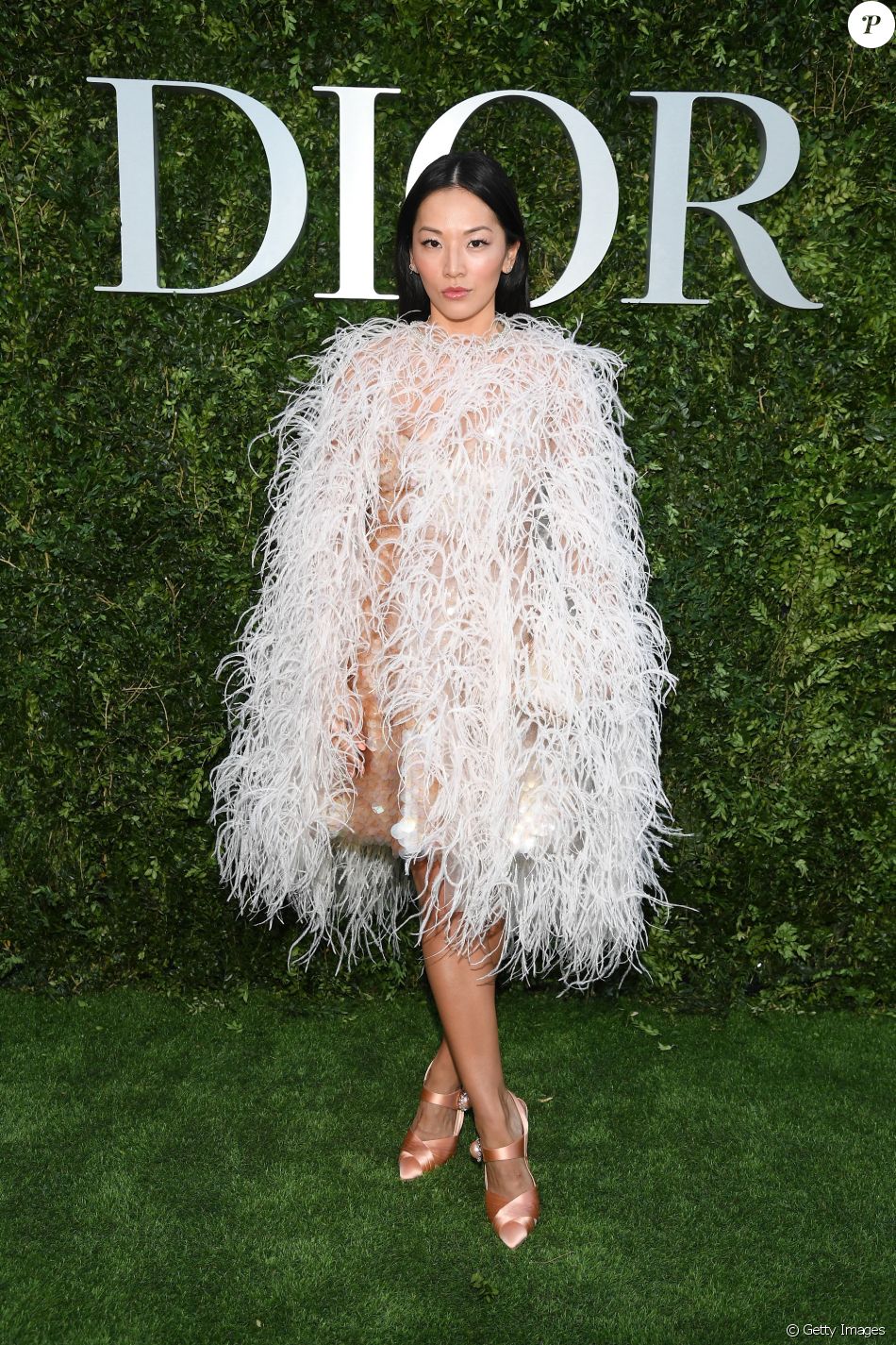 Tina Leung, atriz chinesa, escolheu um look impactante para o ...