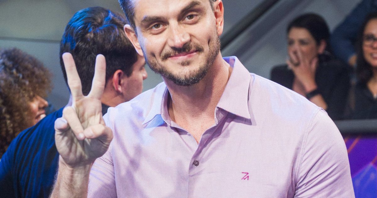 Ex-BBB Marcos Harter posta primeira foto com a namorada, Babi Rocha ...