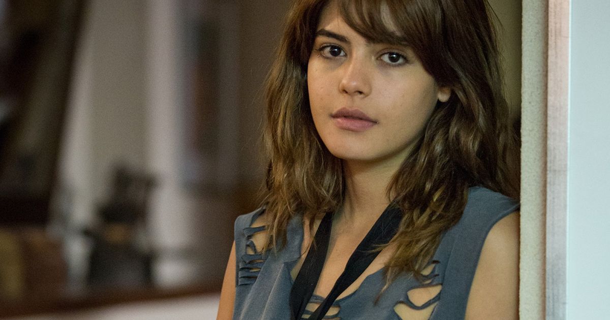 Nanda (Julia Dalavia) será diagnosticada com Aids e esconderá da ...