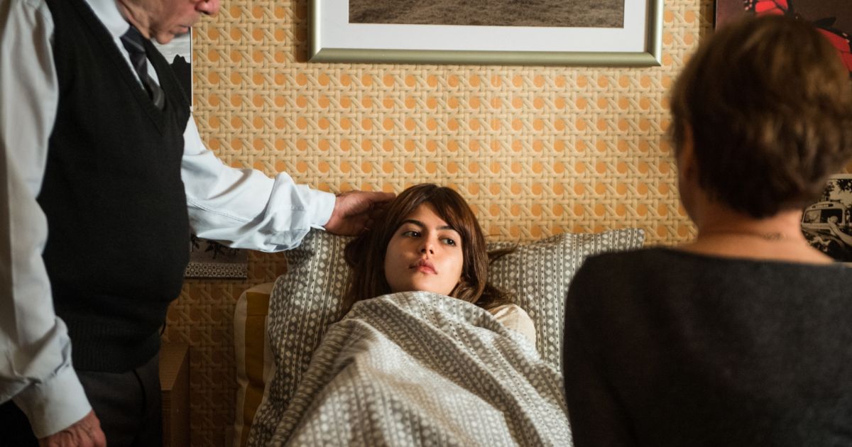 Nanda (Julia Dalavia) descobrirá que é portadora do vírus HIV e ...