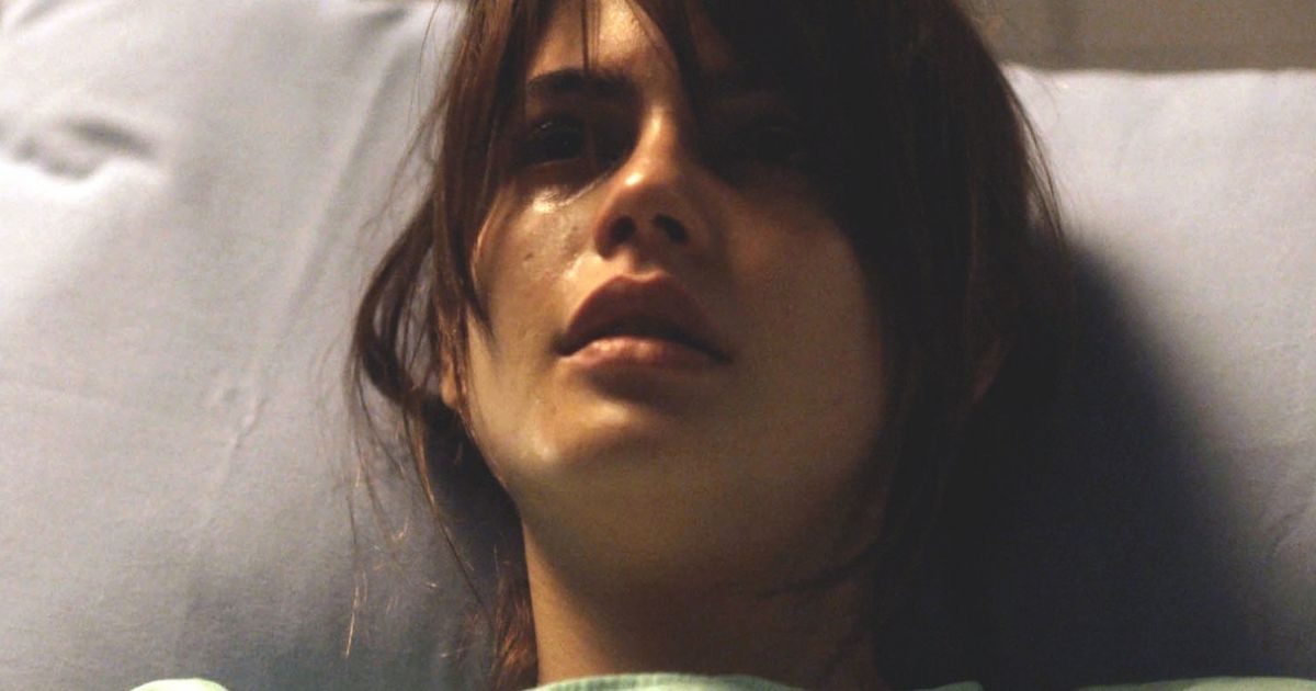 Nanda (Julia Dalavia) sofre preconceito por ter AIDS, na supersérie 'Os ...