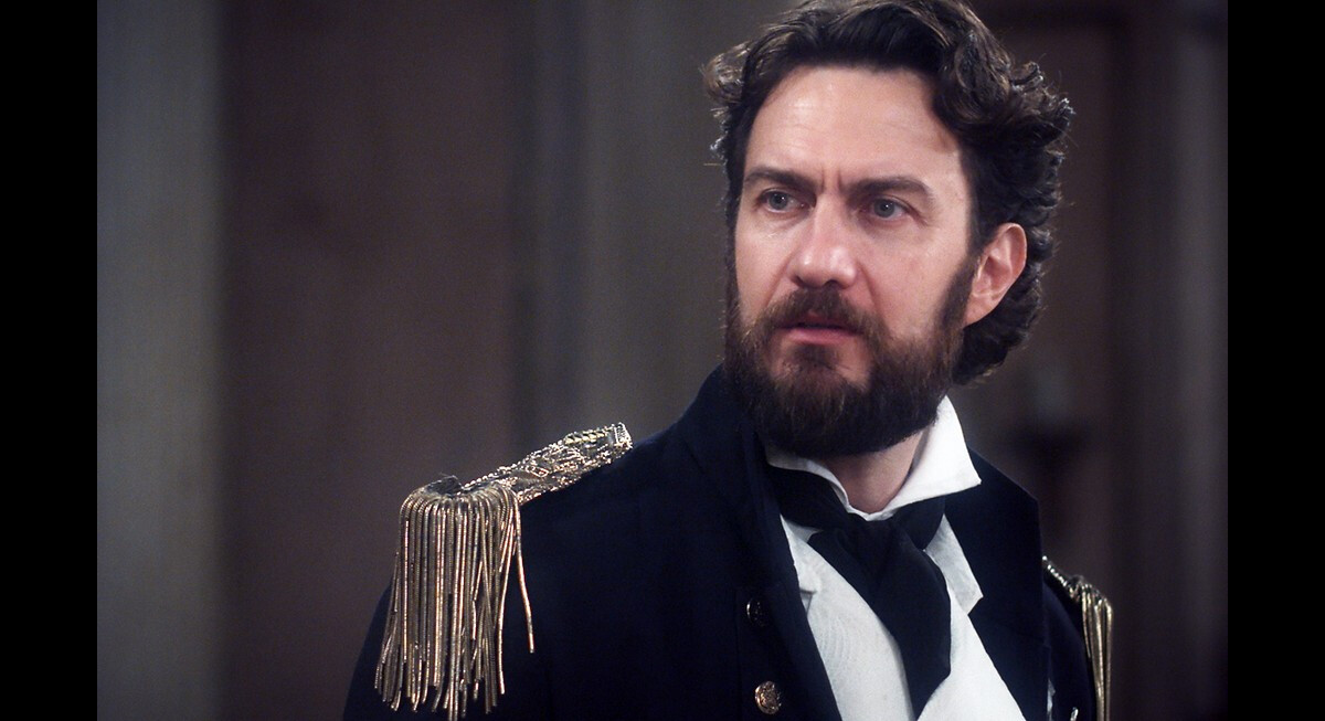 Foto: Thomas (Gabriel Braga Nunes) deduz que Sebastião (Roberto ...