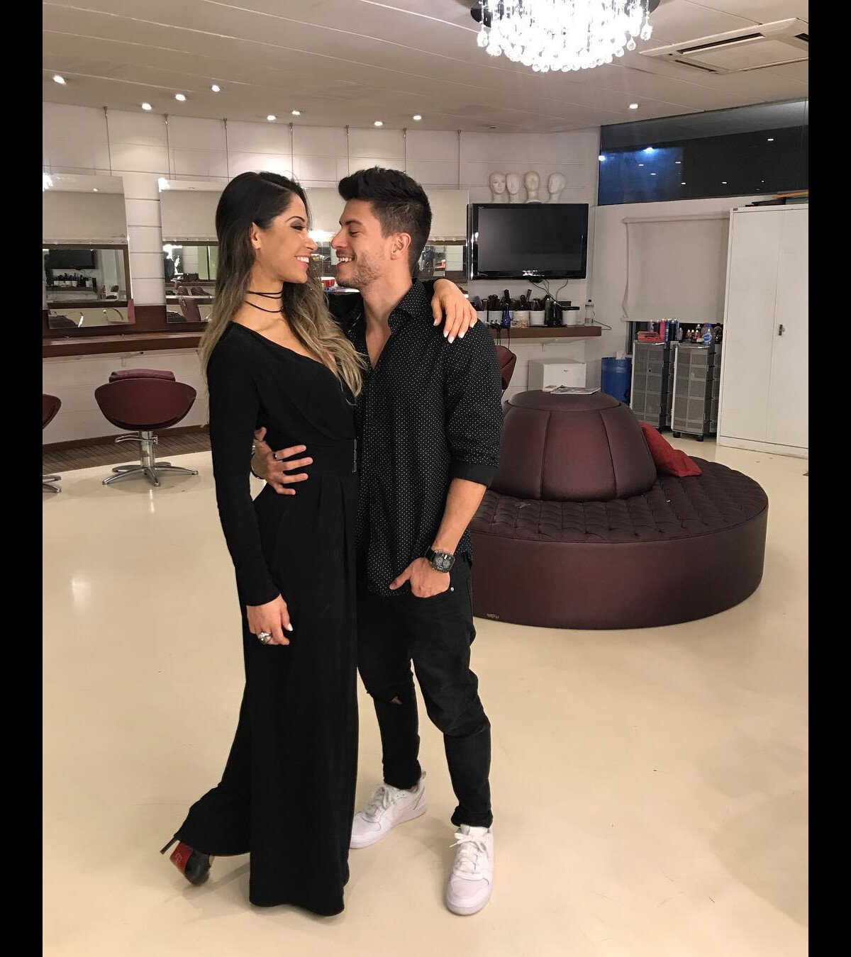 Foto: Mayra Cardi e Arthur Aguiar estão juntos desde julho de 2017 ...