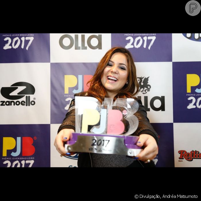 Ex-BBB Maria Cláudia levou troféu como Personalidade da Internet no ...