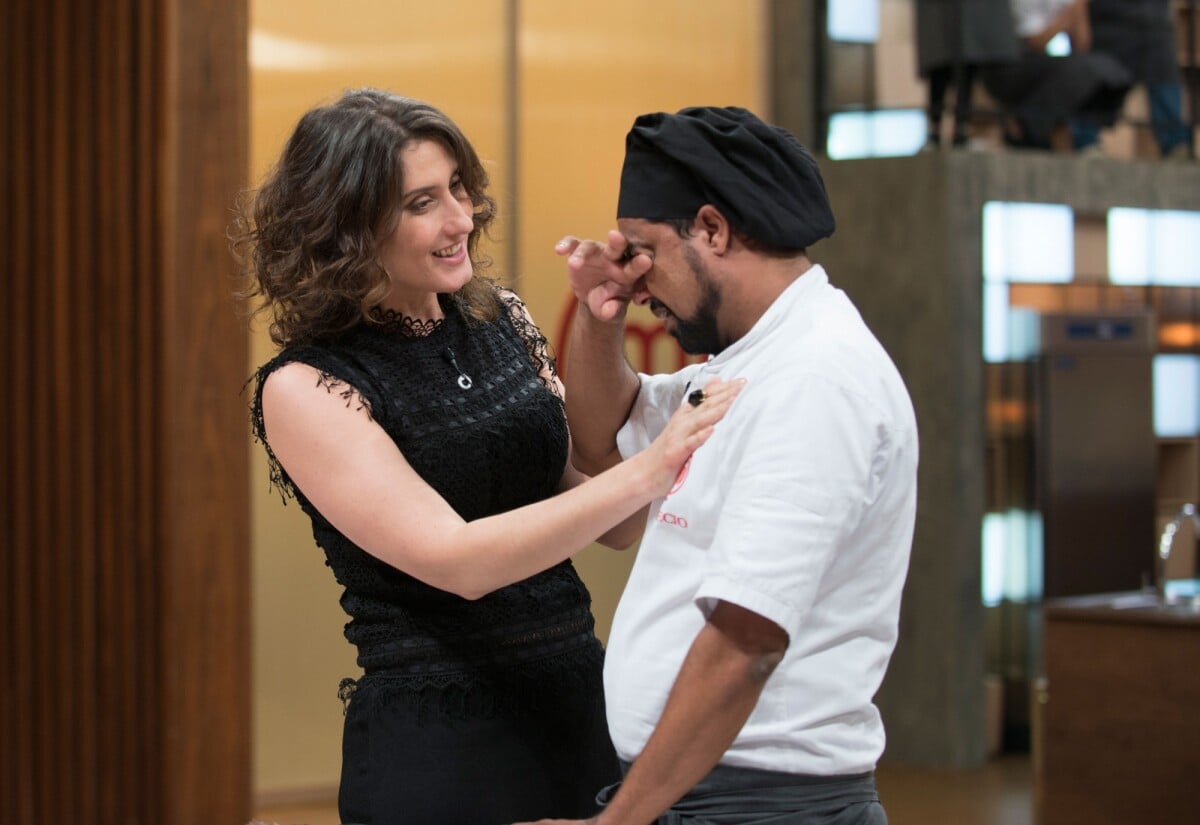 Foto: Clécio ficou emocionado e chorou no palco do 'MasterChef ...