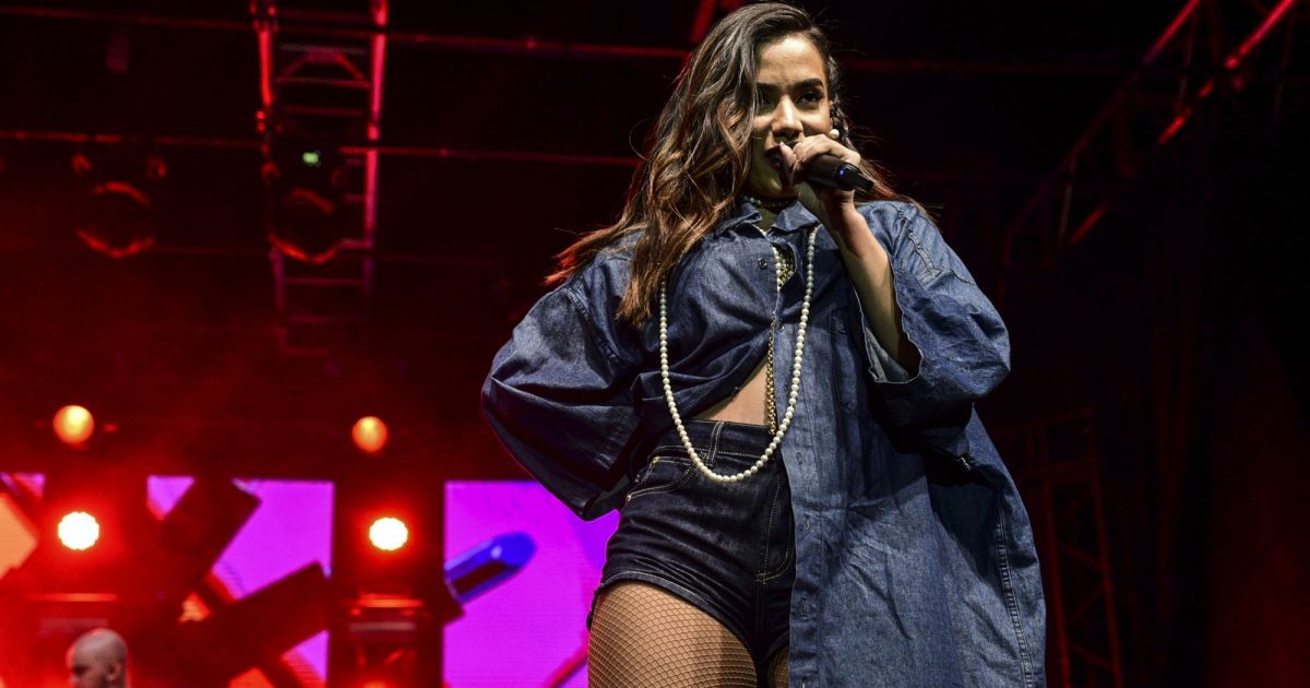 Anitta recentemente foi para os Estados Unidos e comemorou ser ...