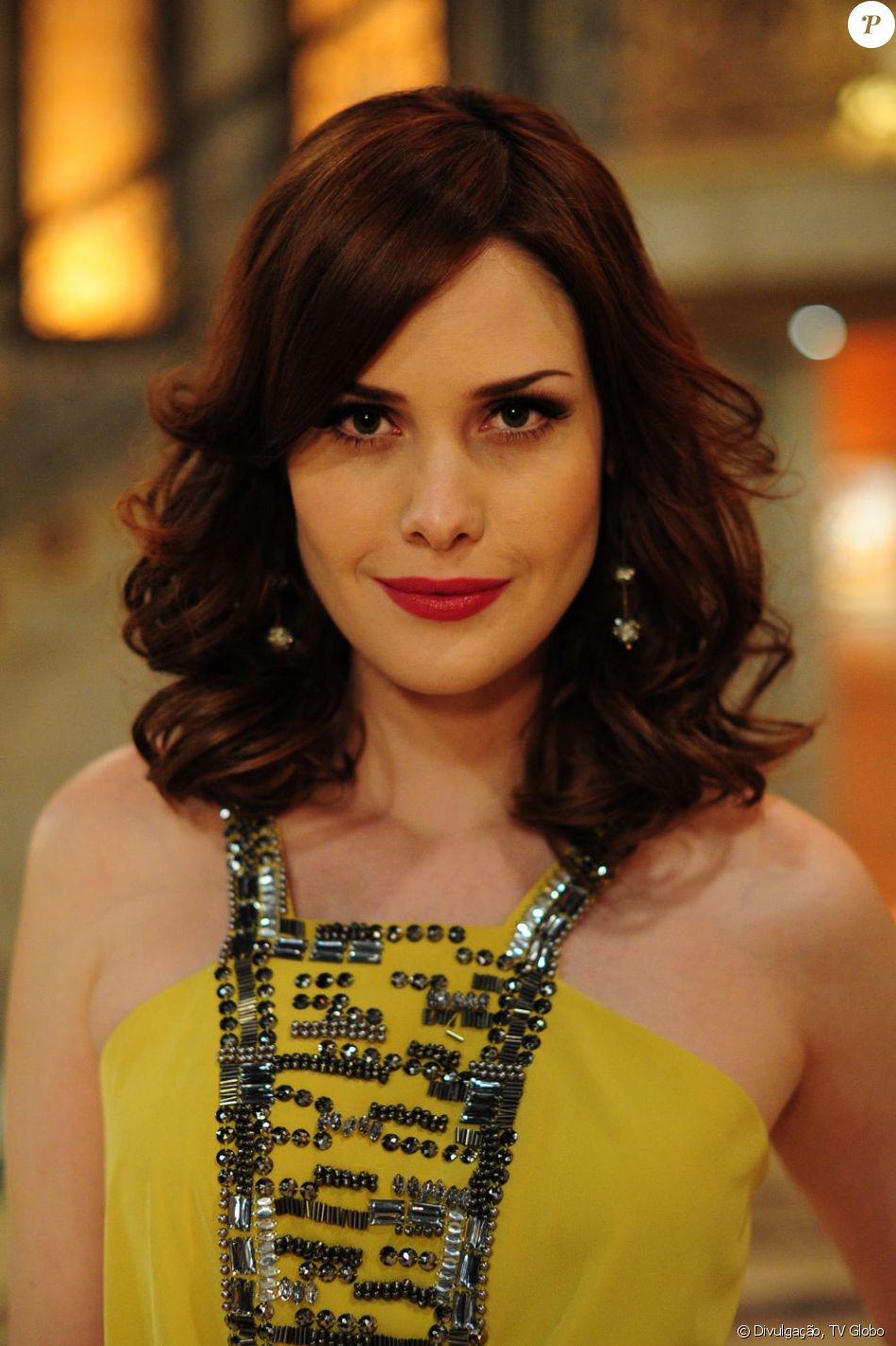 A atriz Mayana Moura descobriu sofrer de transtorno bipolar após ter ...