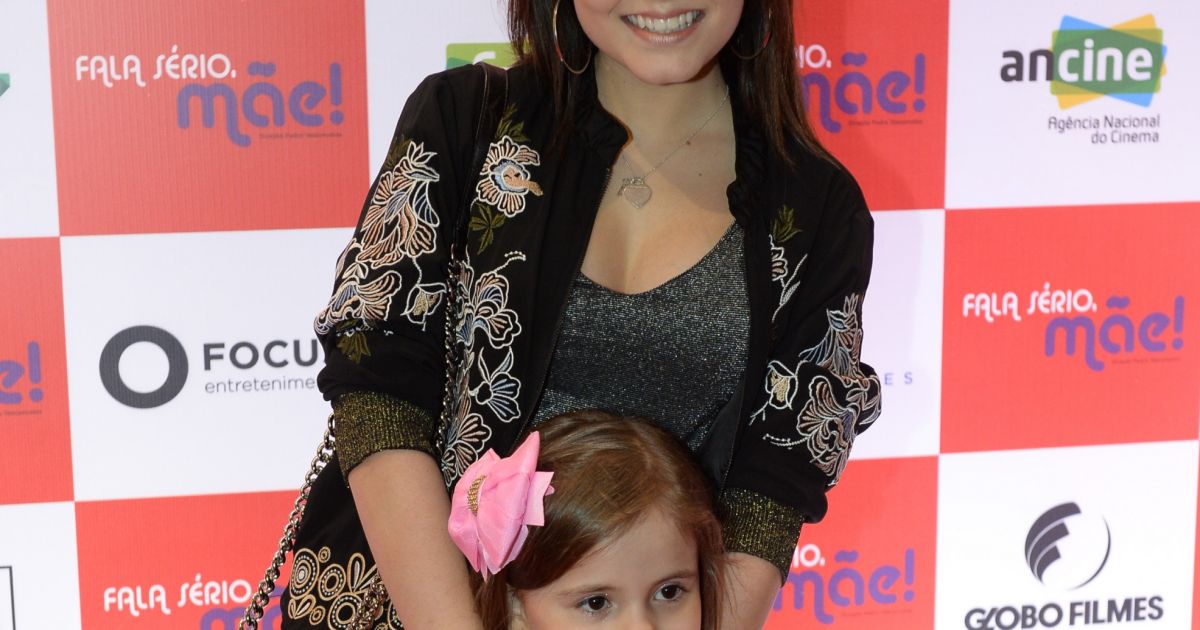 Duda Batista roubou a cena na pré-estreia do filme 'Fala Sério, Mãe ...