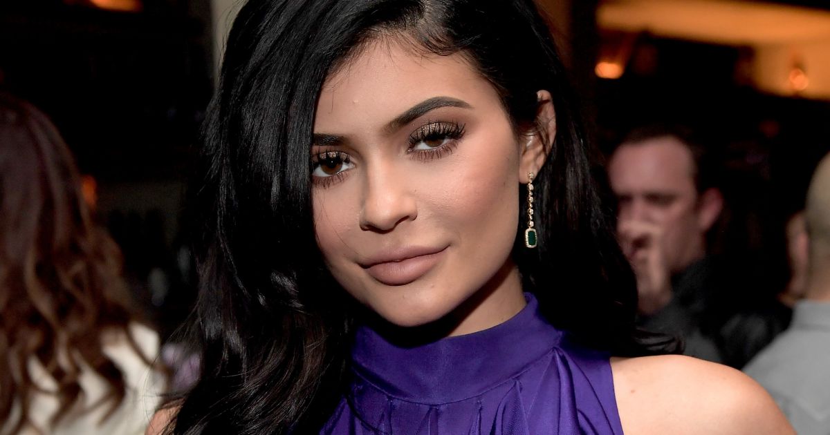 Kylie Jenner , namorando o rapper Travis Scott, não confirmou sua ...