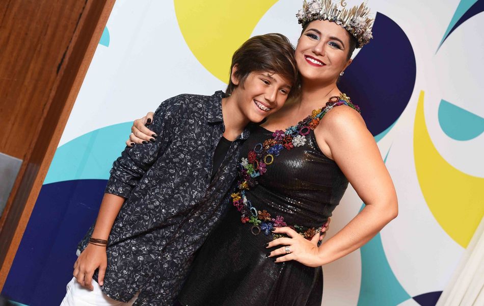 Maria Rita leva filho à coroação como musa de camarote de Carnaval: 'É ...