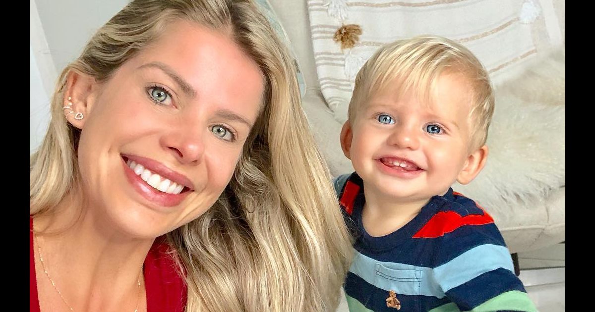 Filho de Karina Bacchi, Enrico completou 1 ano em agosto de 2018 ...