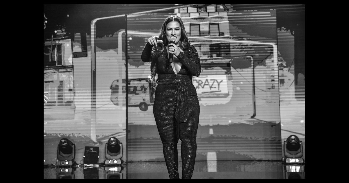 Simone, da dupla com Simaria, preza por conforto em looks - Purepeople