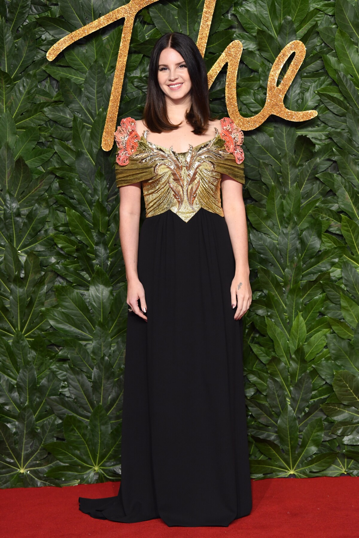 Foto: Lana Del Rey de Gucci para o British Fashion Awards 2018 ...