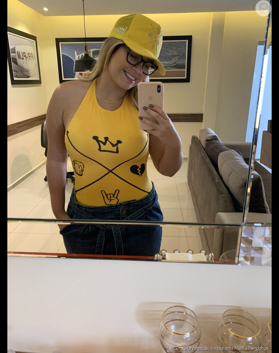 Marilia Mendonça exibiu o shape mais magro em foto na web - Purepeople