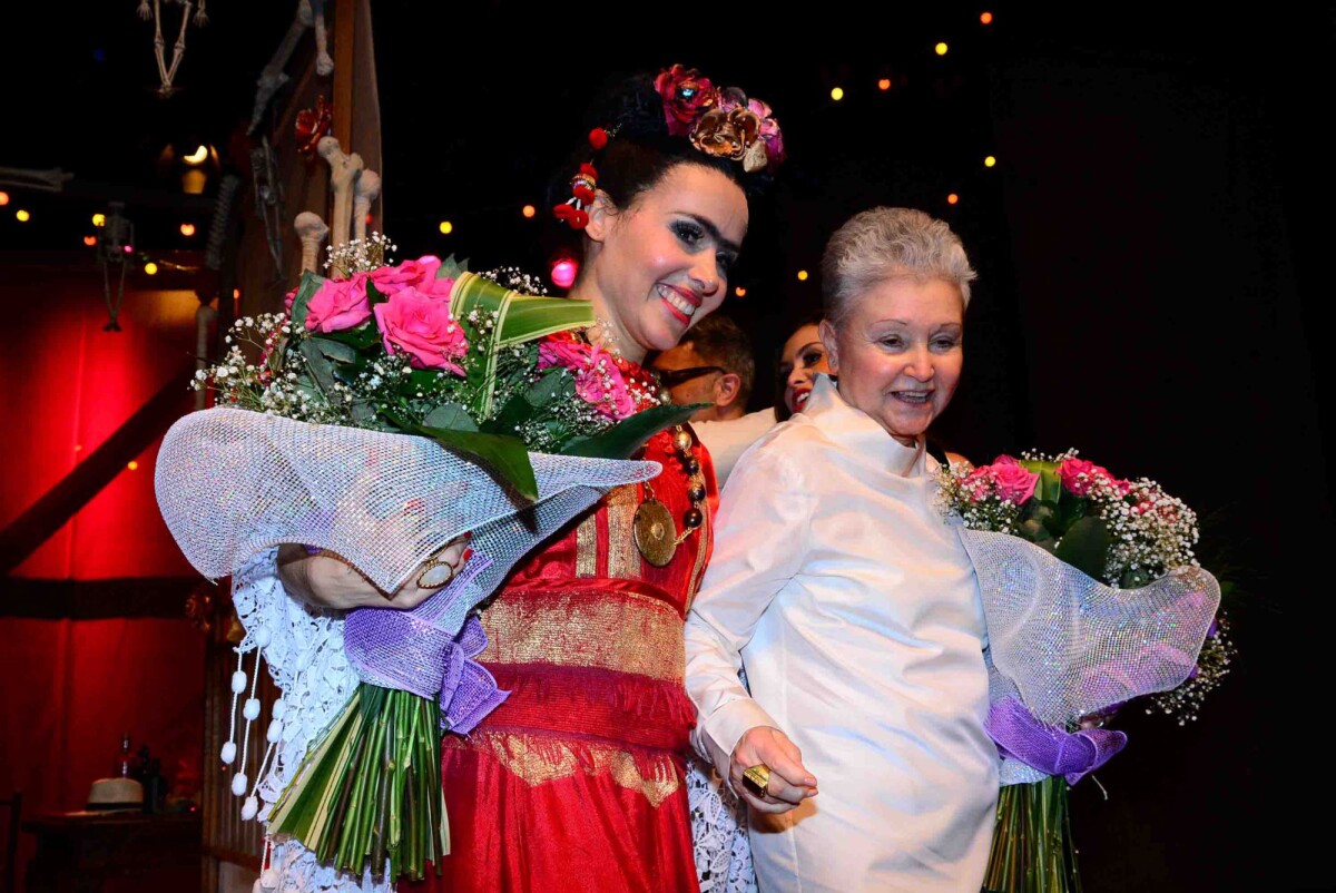 Foto: Leona Cavalli recebeu Maria Adelaide Amaral na estreia da peça ...