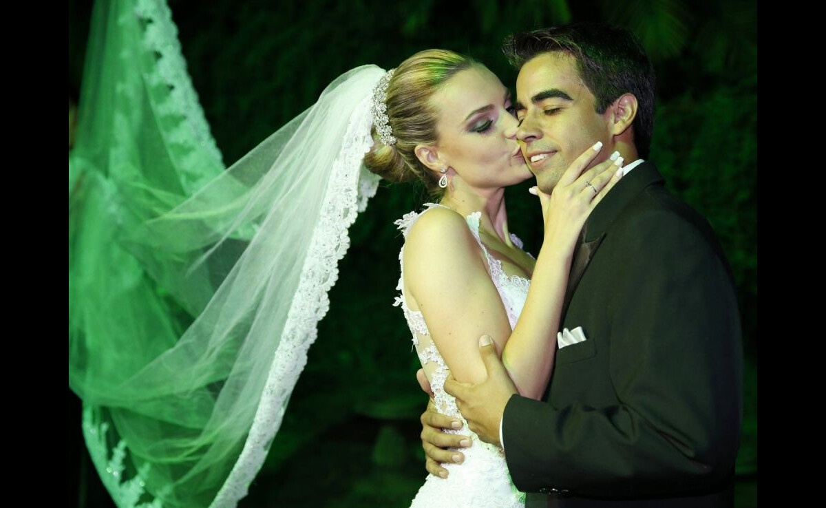 Foto: A ex-paquita Thalita Ribeiro se casou com o ex-ator Patrick de ...