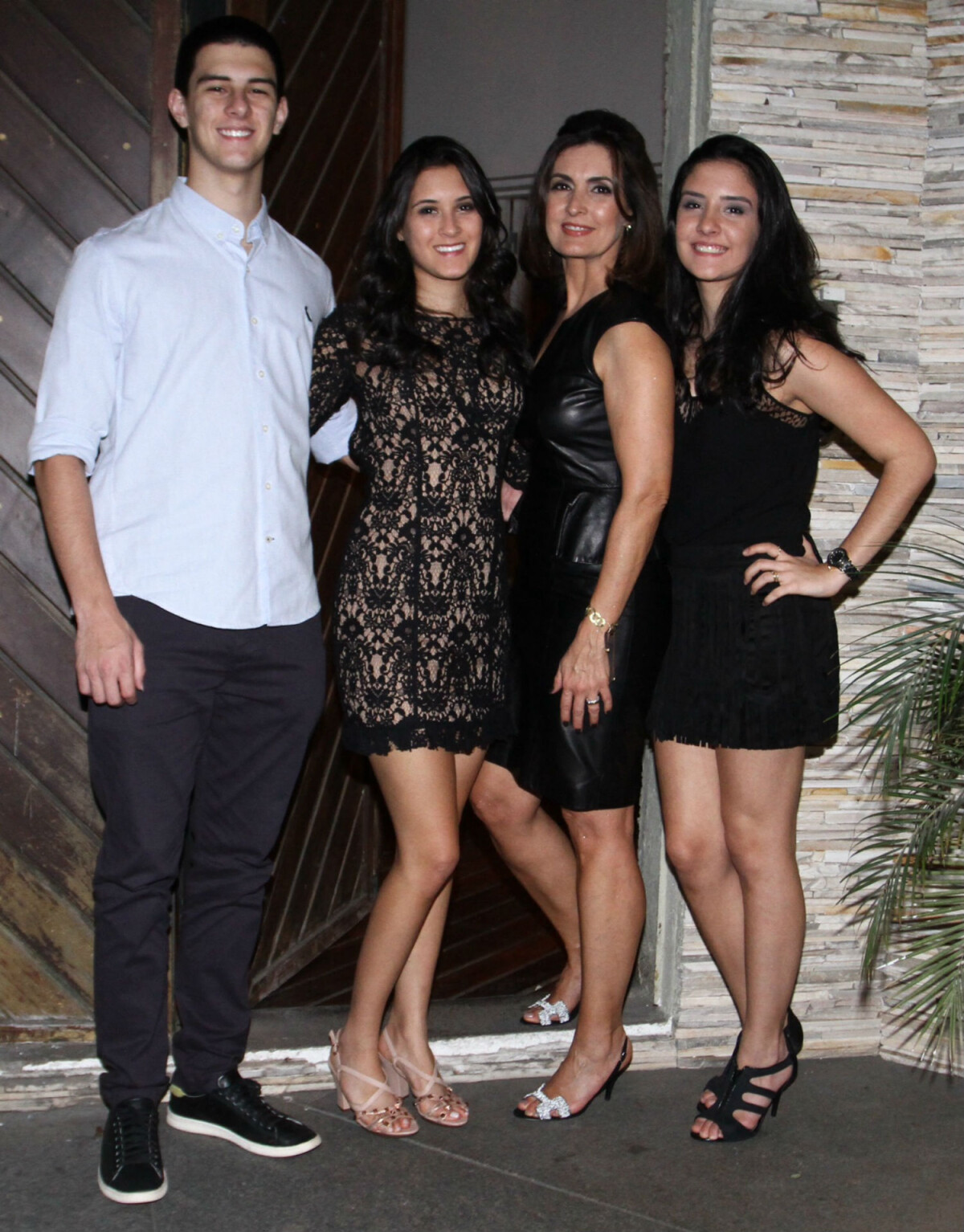 Foto: Fátima Bernardes e William Bonner são pais dos trigêmeos Laura ...