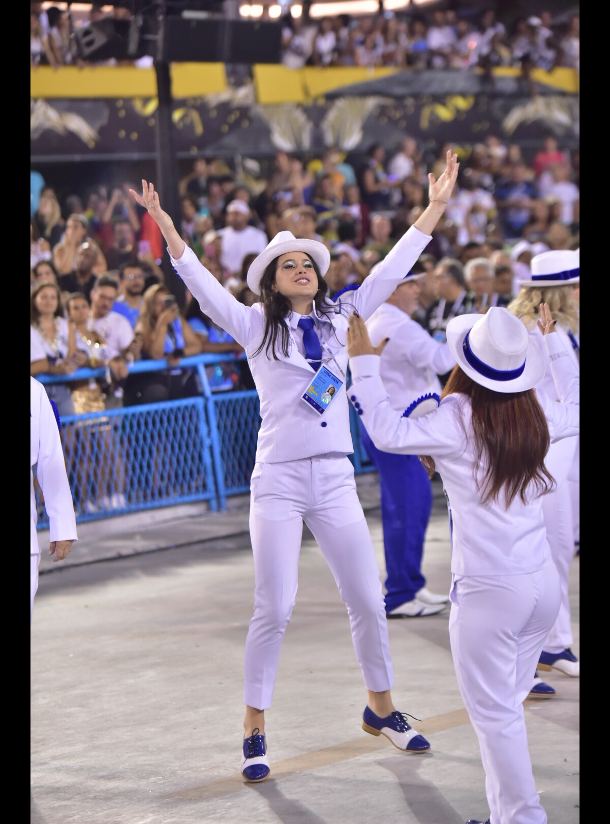 Foto: Filha de Claudia Raia e Edson Celulari, Sophia Raia interagiu com ...