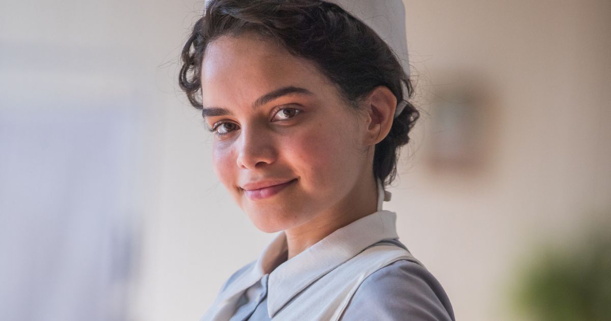 No final da novela 'Éramos Seis', Shirley (Barbara Reis) pede perdão à ...