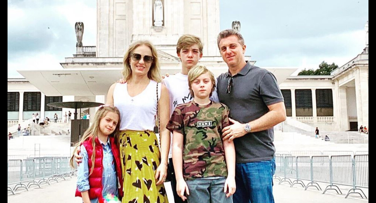 Foto: Angélica e Luciano Huck têm aproveitado cada momento ao lado dos ...